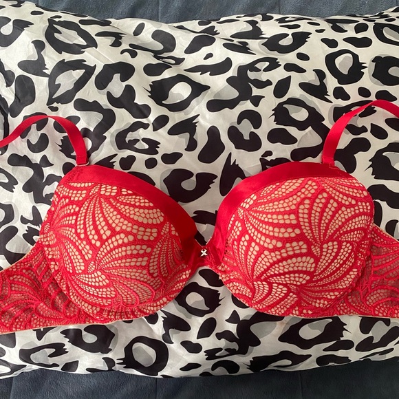Intimates & Sleepwear | Red Lace Pushup Bra With Floral Design | Poshmark